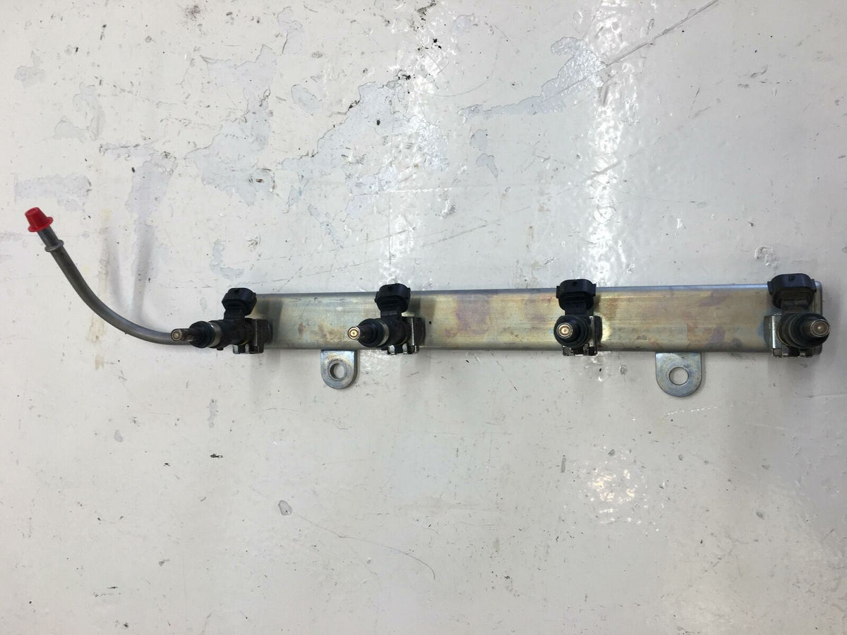 2018 MITSUBISHI OUTLANDER Sport Engine Fuel Injection Rail w/ Injector ...
