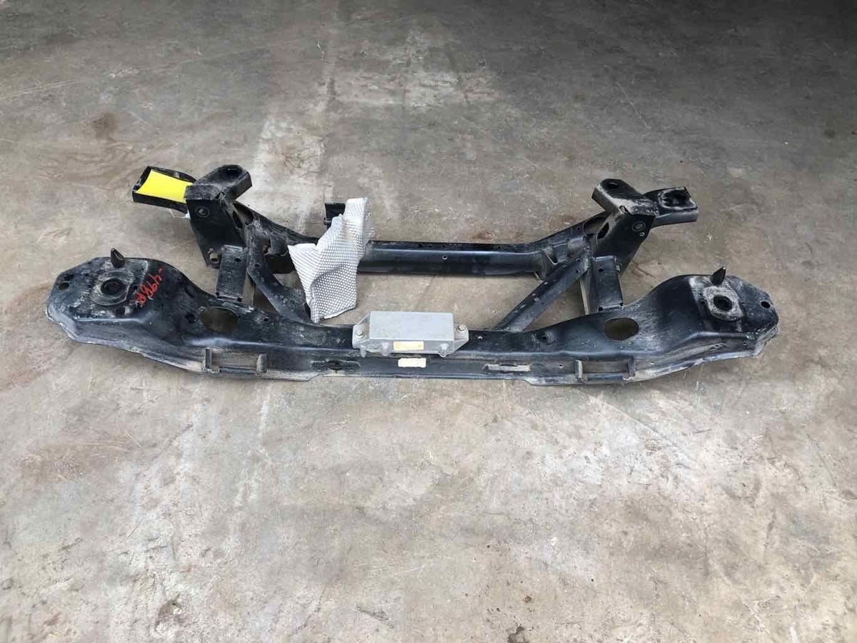2013 - 2018 FORD FOCUS Rear Suspension Undercarriage Crossmember Subfr ...
