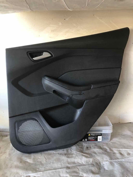 2012 2014 FORD FOCUS Sedan Rear Door Trim Panel 4 doors Right Passenger Side