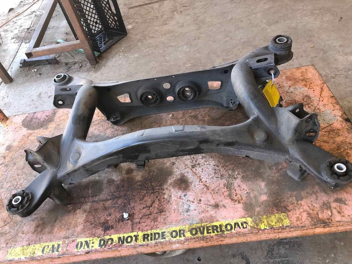2006 LEXUS GS300 Rear Suspension Undercarriage Crossmember Sun Frame C ...