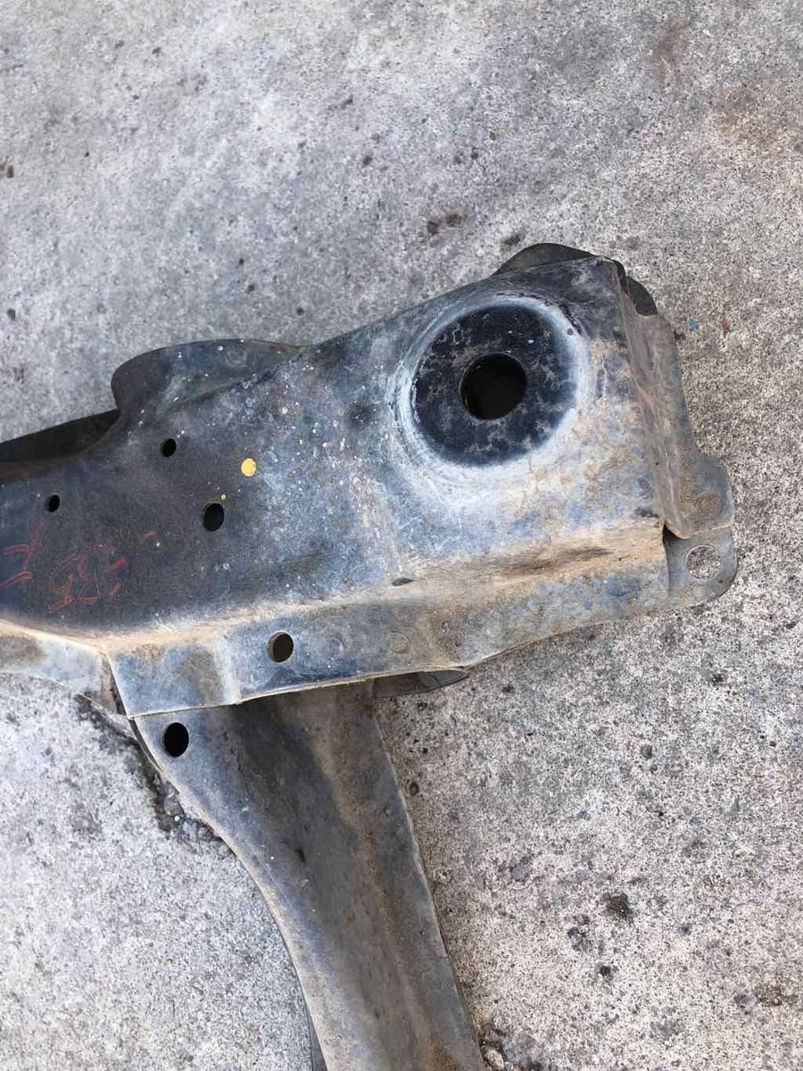 1998 - 2002 HONDA ACCORD Sedan 2.3L Front Suspension Undercarriage Cro ...